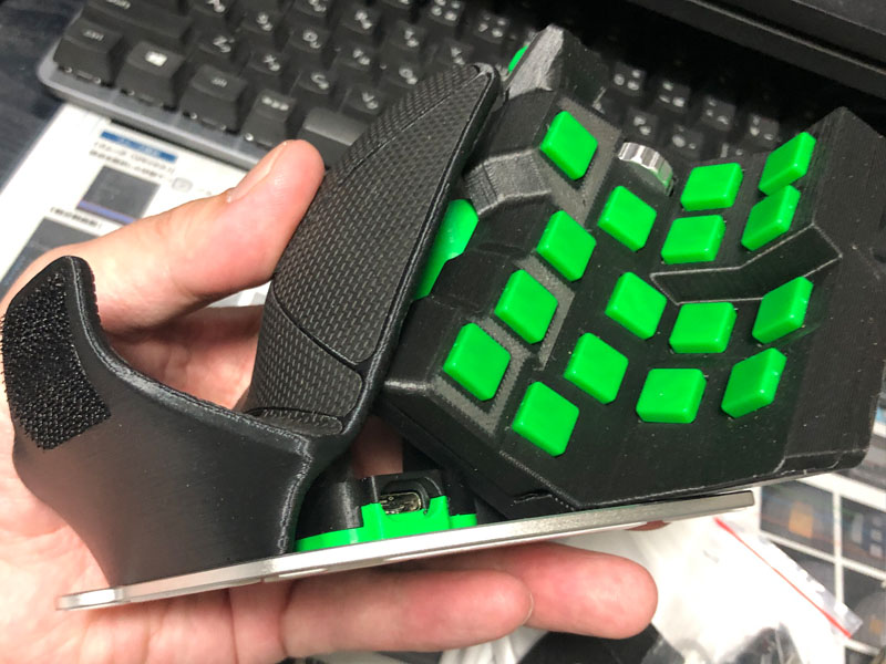 【その他】Azeron Cyroが届いたのだが… : 美味しくなって新登場！