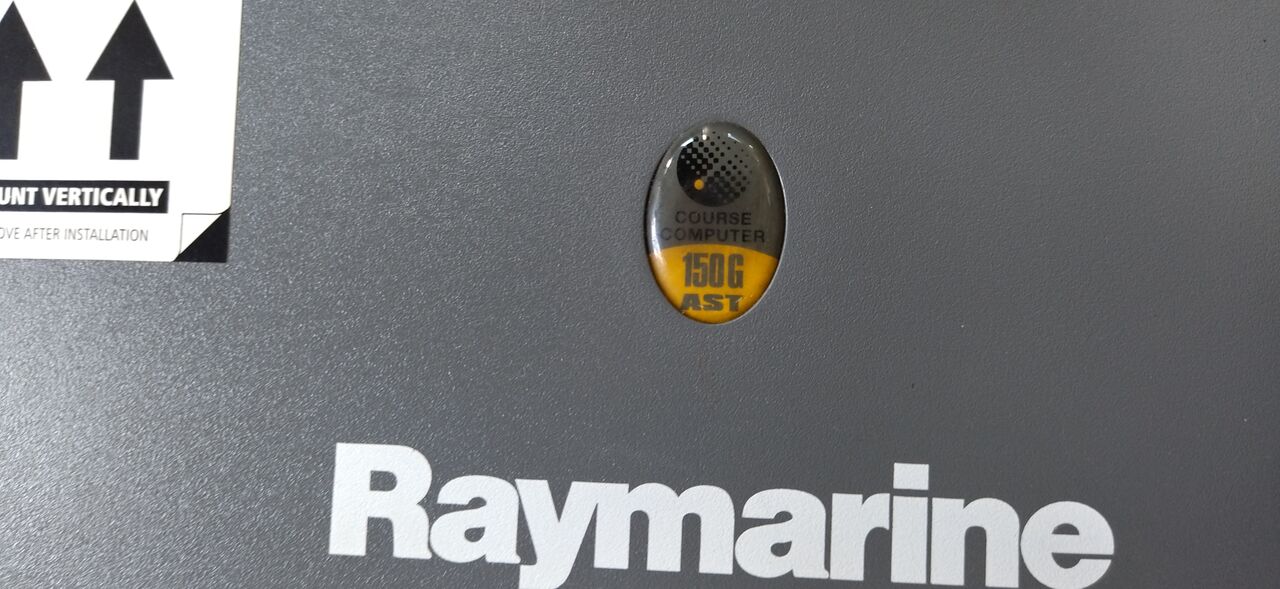 中古オーパイRaymarine S2G 150G AST SmartPilot E12091 Course Pilot Computer ...