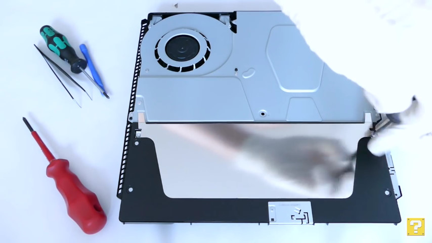 「PS4 slim」の分解動画が正式発表前に公開されたぞおおおお！！！: ゲハ速