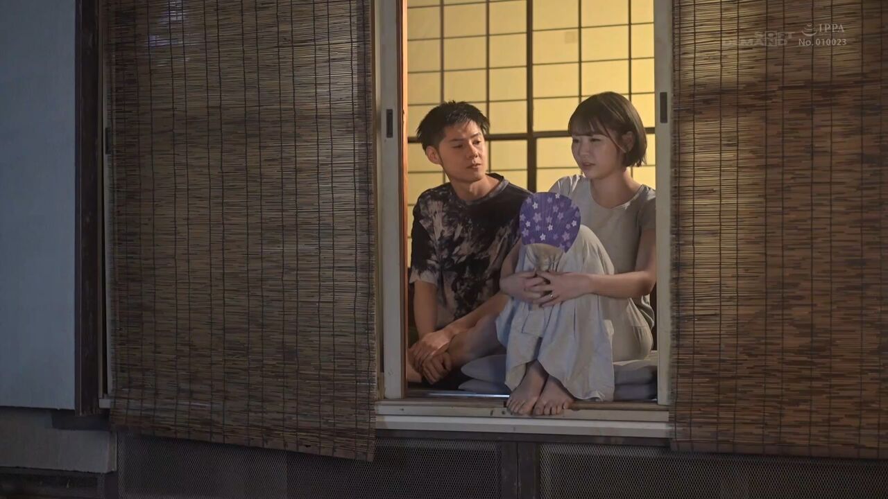 熊目燒飯館 : 夏の田舎で暮らす美人妻は年下義弟の冗談を真に受け何度も中出しし続けた。桃色かぞくVOL.25 坂井千晴