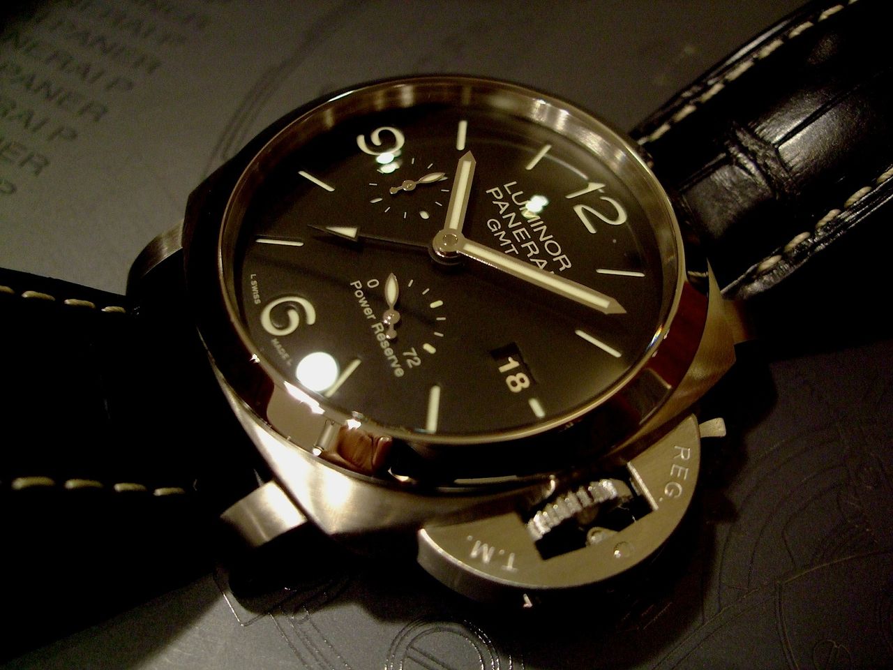 パネライ PAM00321 ルミノール1950 3デイズ GMT パワーリザーブ オートマティック : OFFICINE PANERAI ...