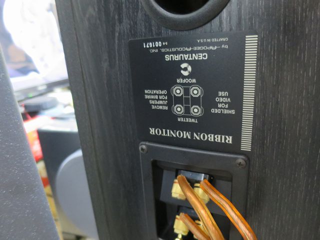 Apogee Ribbon Monitor : Sound Solitaire