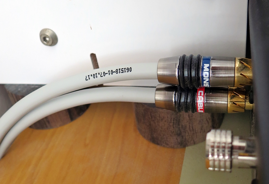 単線RCAケーブル「Monster Cable M350i」の音楽性｜ ♪ 箱庭的ピュアオーディオシステムの薦め AUDIO STYLE