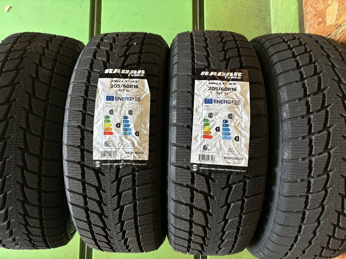 ヴォクシー レーダータイヤDIMAX ICE 205/60R16 : pawn company