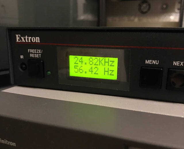 スキャンコンバータ Extron 「VSC 500」＋「BVM-9045QD」を使ってみました。 : 小さいって事は・・・