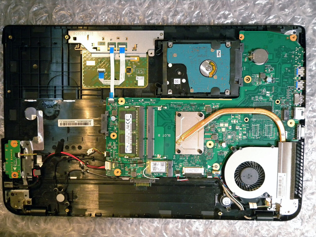 東芝 dynabook satellite T57/45MのHDD交換 : パソコンホームドクター アリンのブログ