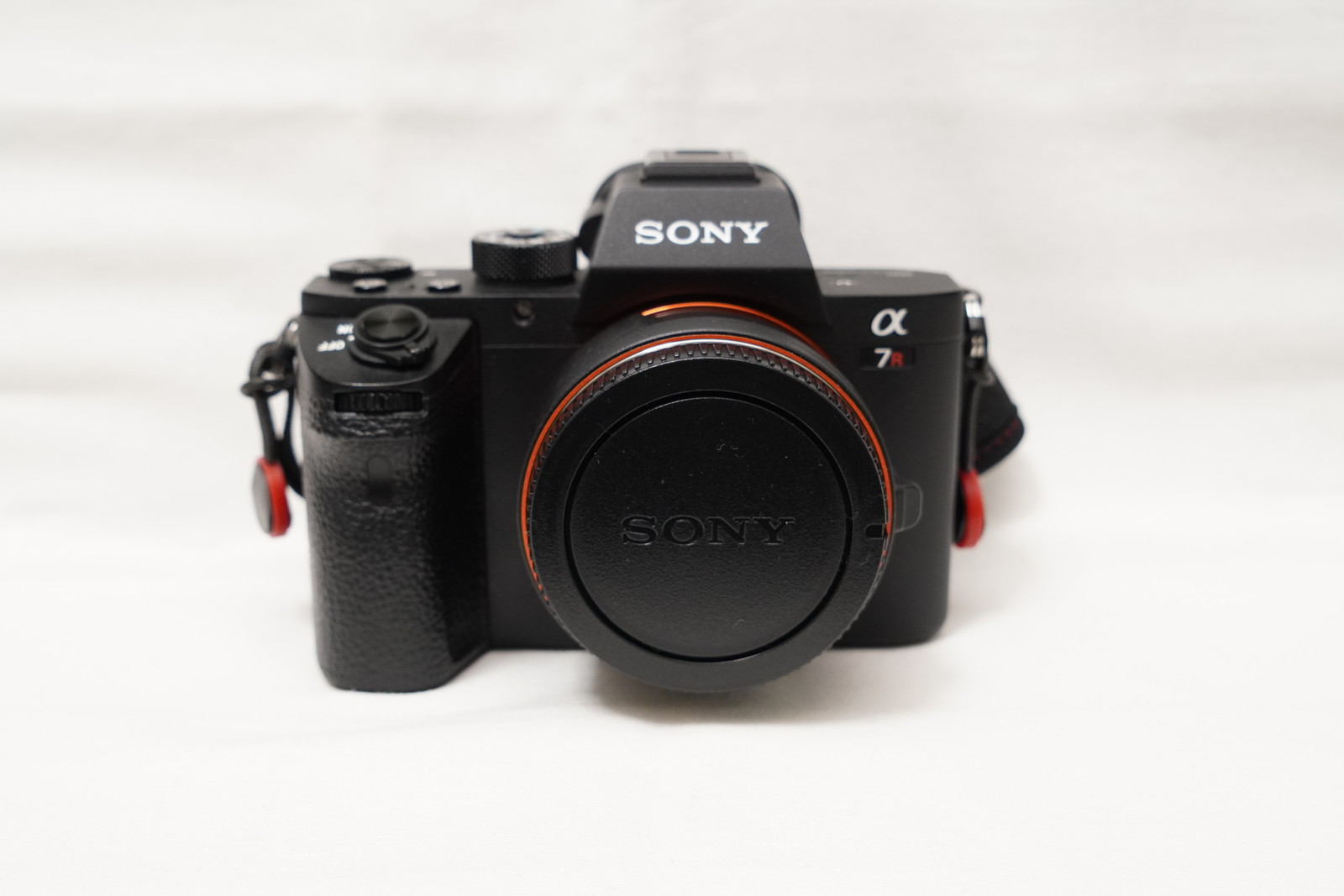 SONY マウントアダプター「LA-EA5」が届きました! : ヌルカメラ! SONY マウントアダプター「LA-EA5」が届きました! : ヌルカメラ!