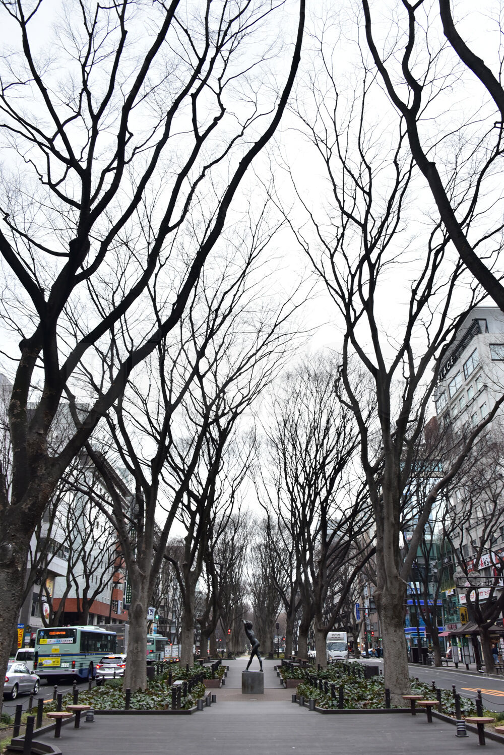 定禅寺通り 2021年3月16日（火）撮影 杜の都の彫刻めぐり : pitarouファミリーのブログ