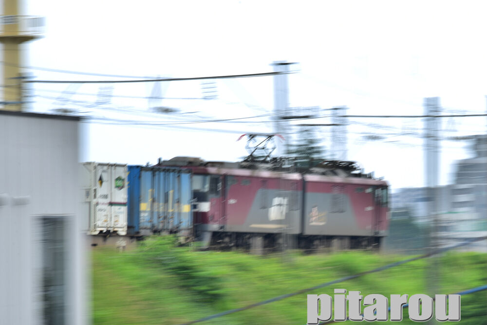EH500-80号機を流し撮り 1/10秒の世界 2021年6月15日撮影 : pitarouファミリーのブログ