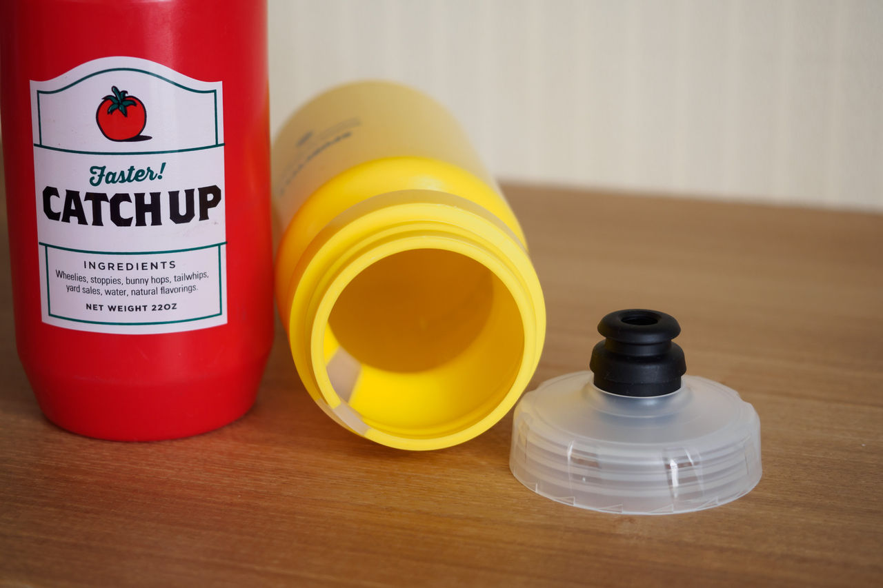 Catch Up! ＆Must Go Hard! ～ SPURCYCLE WATER BOTTLE : 山に野に川に呑みに