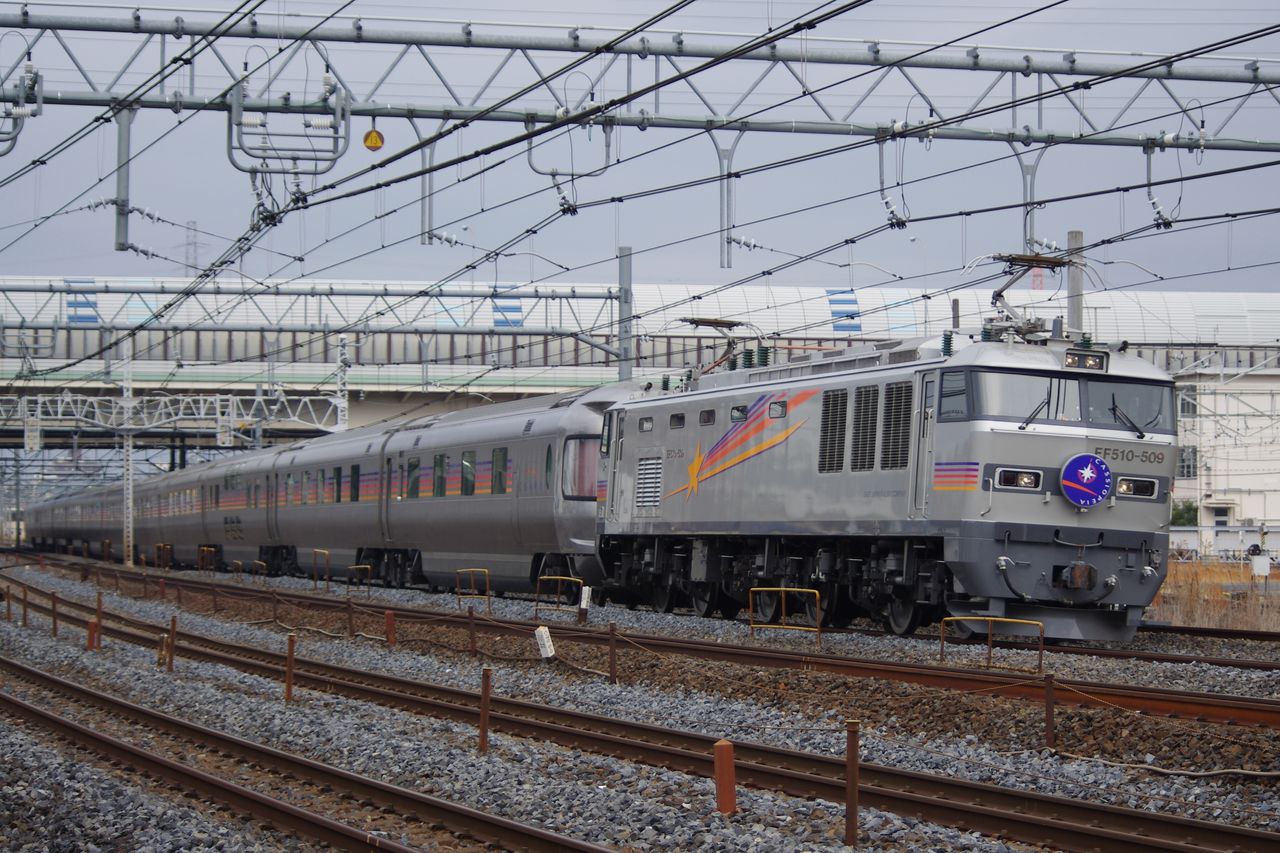 JR東日本 EF510-500写真館 : EF510-509 【カシオペア色】 (4枚)
