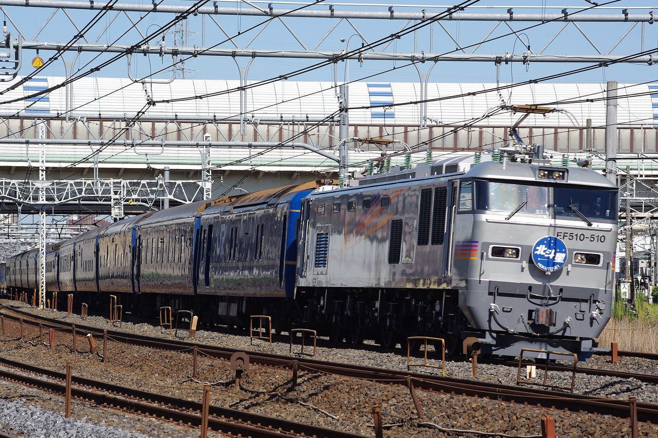 JR東日本 EF510-500写真館 : EF510-510 【カシオペア色】 (6枚)
