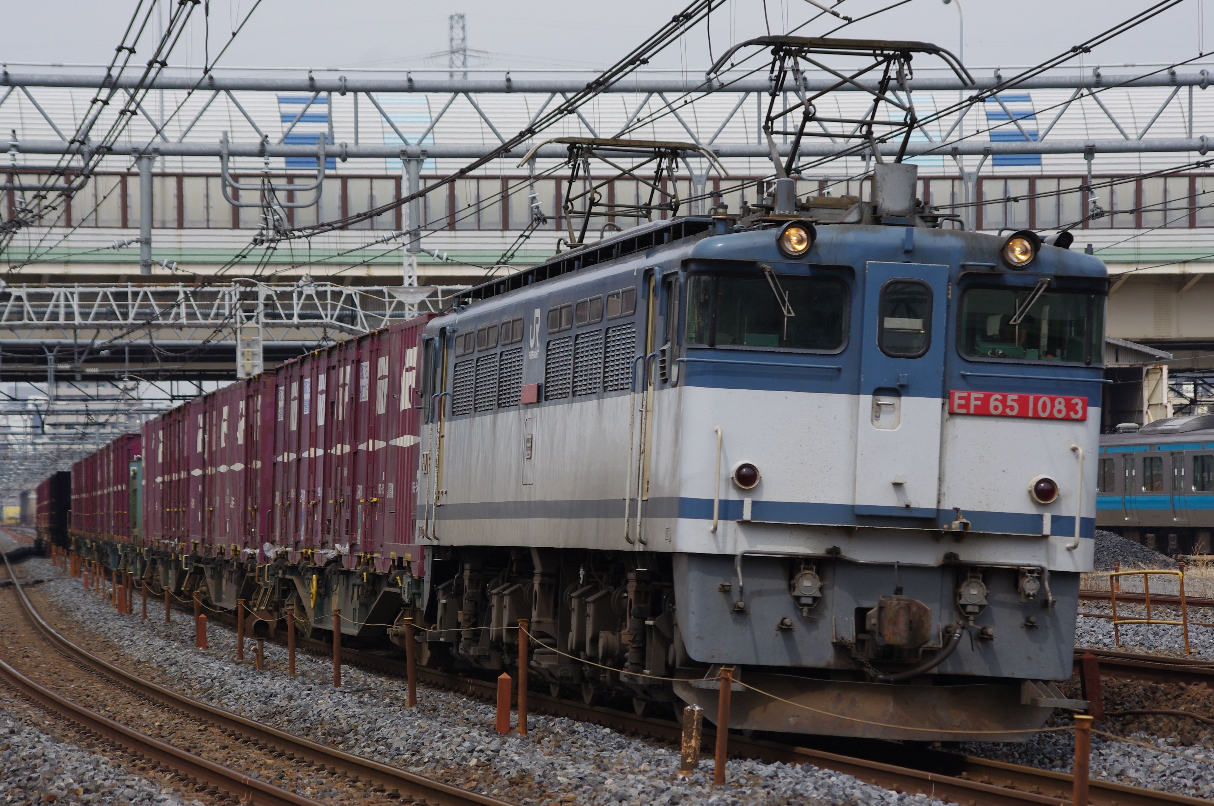 JR東日本/JR貨物 EF65 PF : EF65 1083 [新] 更新色 赤プレート