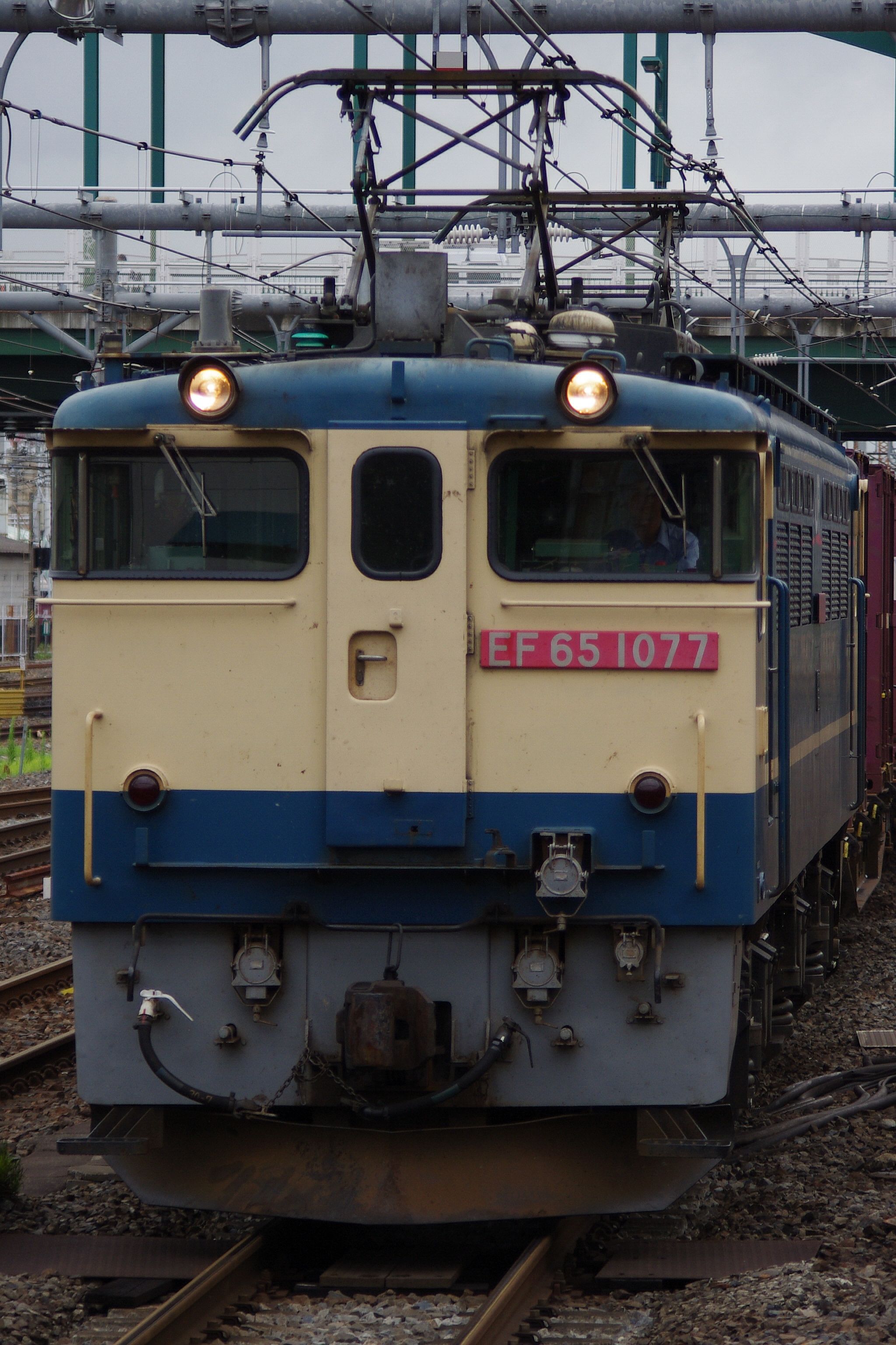 JR東日本/JR貨物 EF65 PF : EF65 1077 [新] 国鉄色 赤プレート