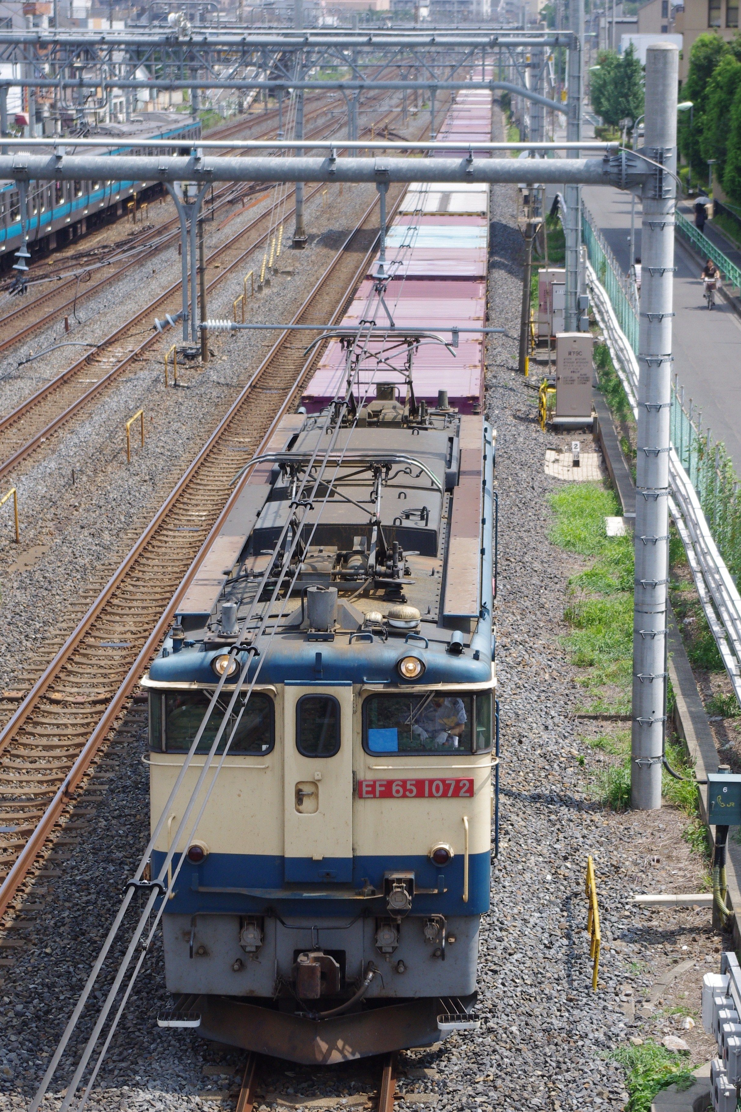 JR東日本/JR貨物 EF65 PF : EF65 1072 [新] 国鉄色 赤プレート