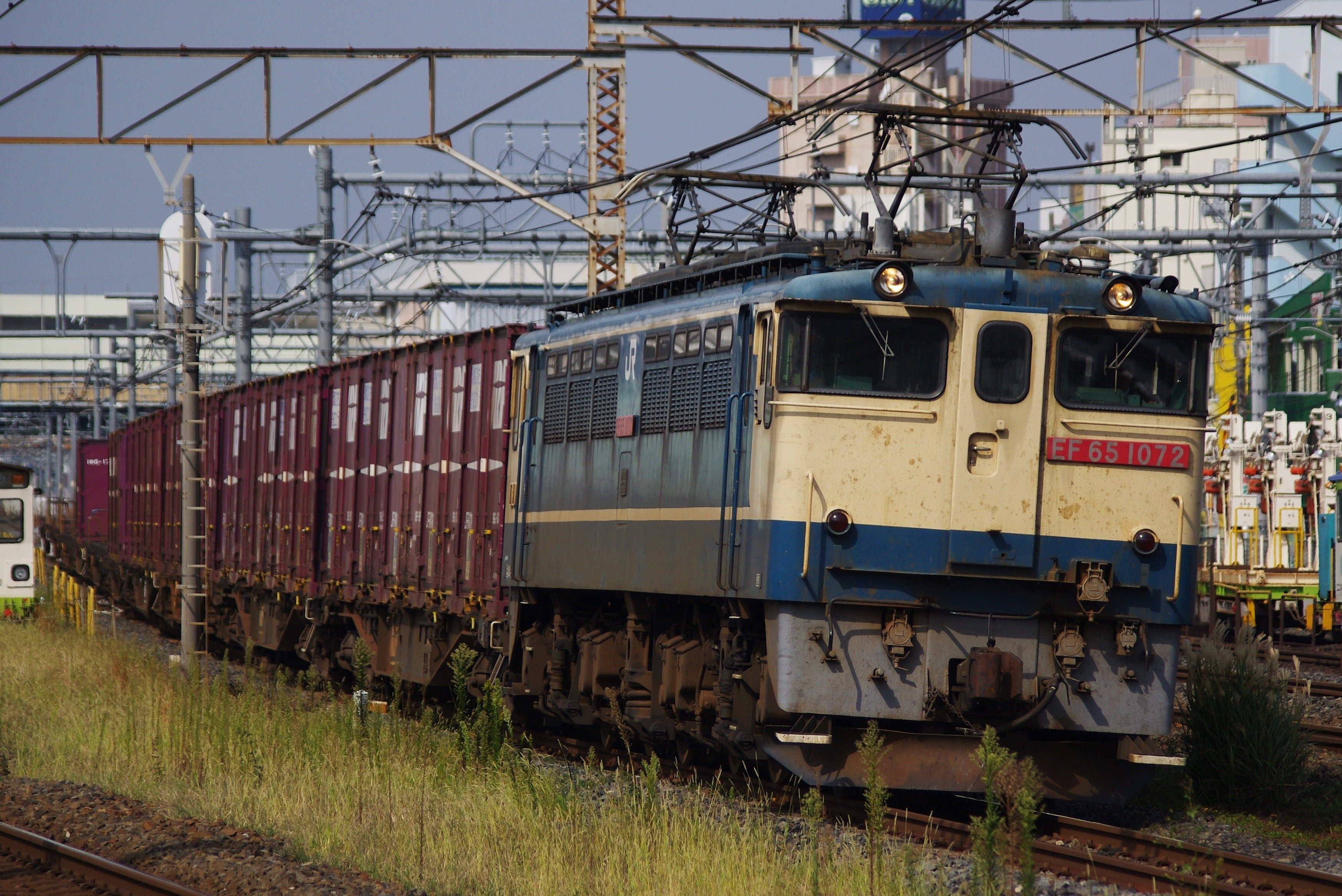 JR東日本/JR貨物 EF65 PF : EF65 1072 [新] 国鉄色 赤プレート