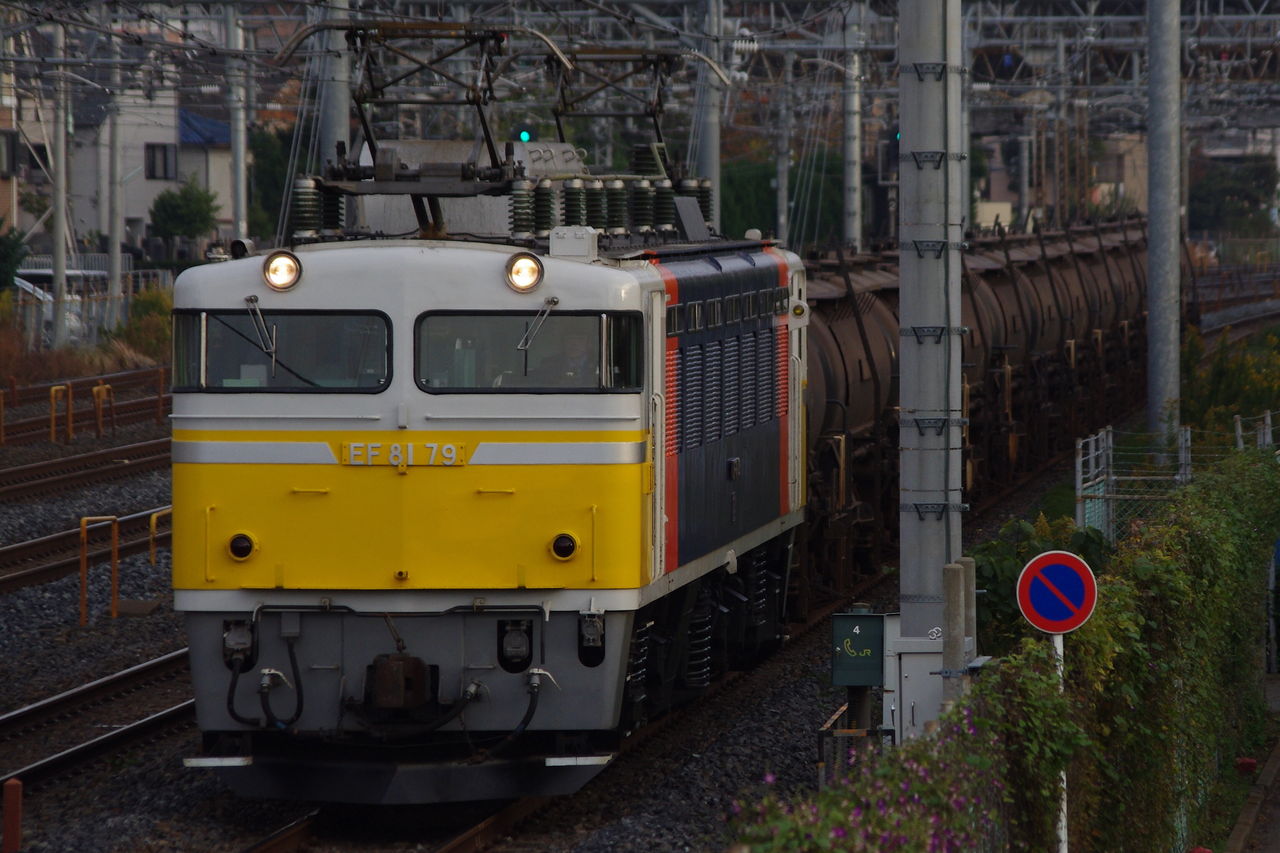 JR東日本 EF81写真館 : EF81 79[田] (3枚) カシオペア色