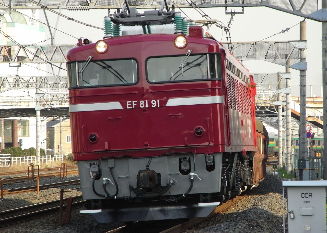 JR東日本 EF81写真館 : EF81 91[田] (1枚) 赤2色