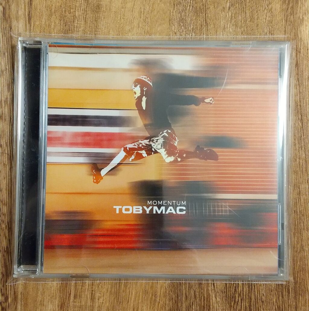 TOBYMAC『MOMENTUM』 : OBSCURE RAPCORE