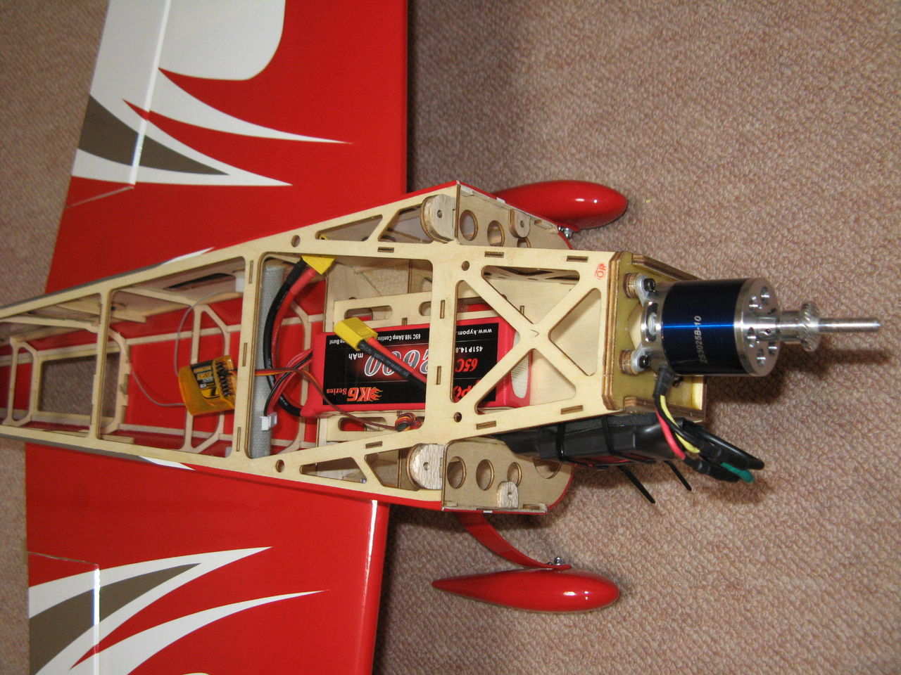 ラジコン (RC) 初心者の為の ヘリコプター 組み立て方・設定の仕方・ 飛ばし方など解説しています(^ ^)v : HYPERION EXTRA 330SC 35e キット組み立て方公開!