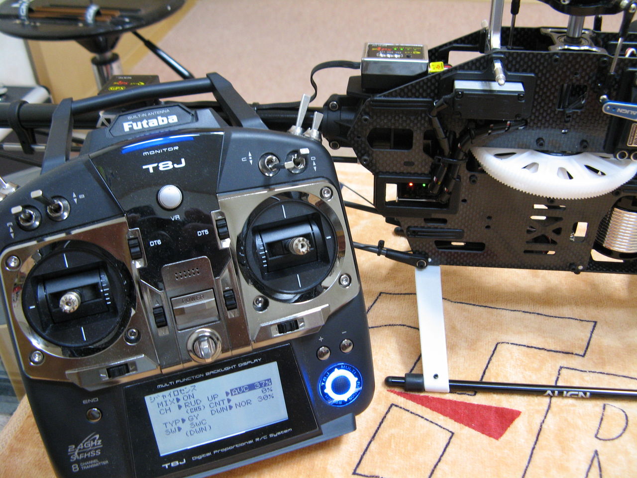 ラジコン (RC) 初心者の為の ヘリコプター 組み立て方・設定の仕方・ 飛ばし方など解説しています(^ ^)v : ALIGN APS(GPS)ジャイロ搭載