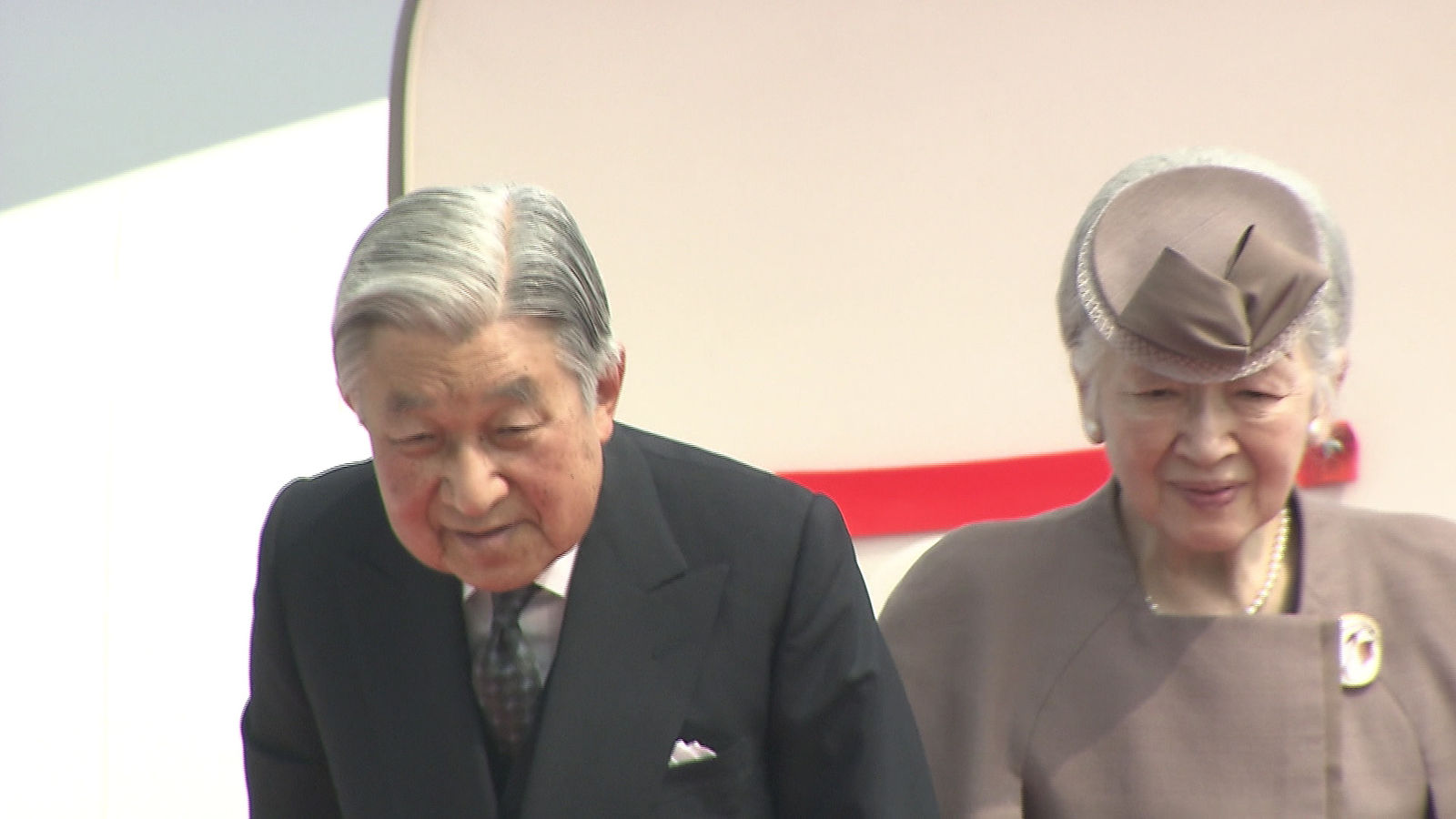 remmikkiのブログ : 両陛下、退位前“最後”の沖縄訪問へご出発