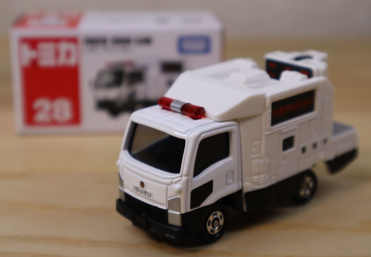 トミカ 28 いすゞ サインカー ISUZU SIGN CAR : ぼぼぼくのミニカープラモ