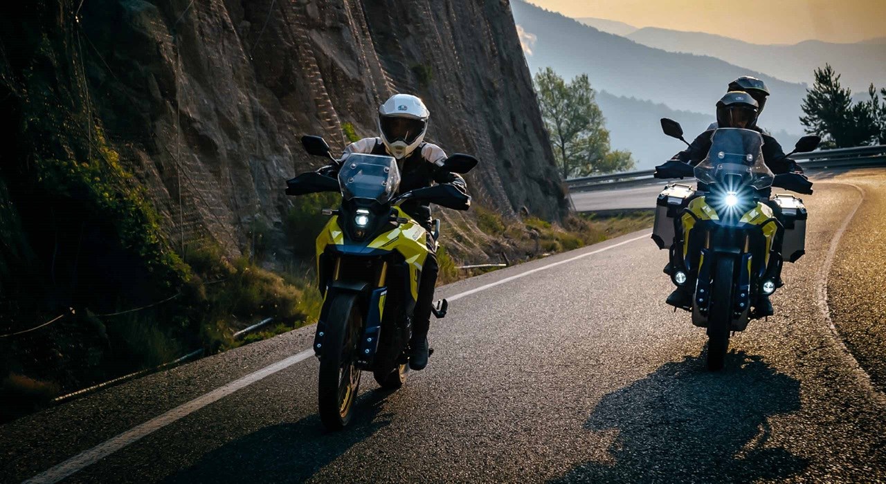 オフロード色強め。『Vストローム800DE』 : いまどきバイク