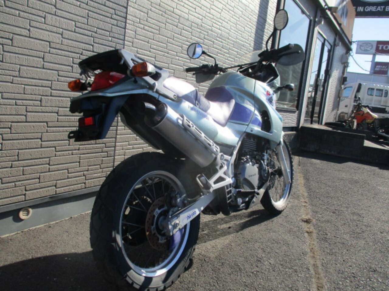 『KLE400』ほぼ500。 : いまどきバイク