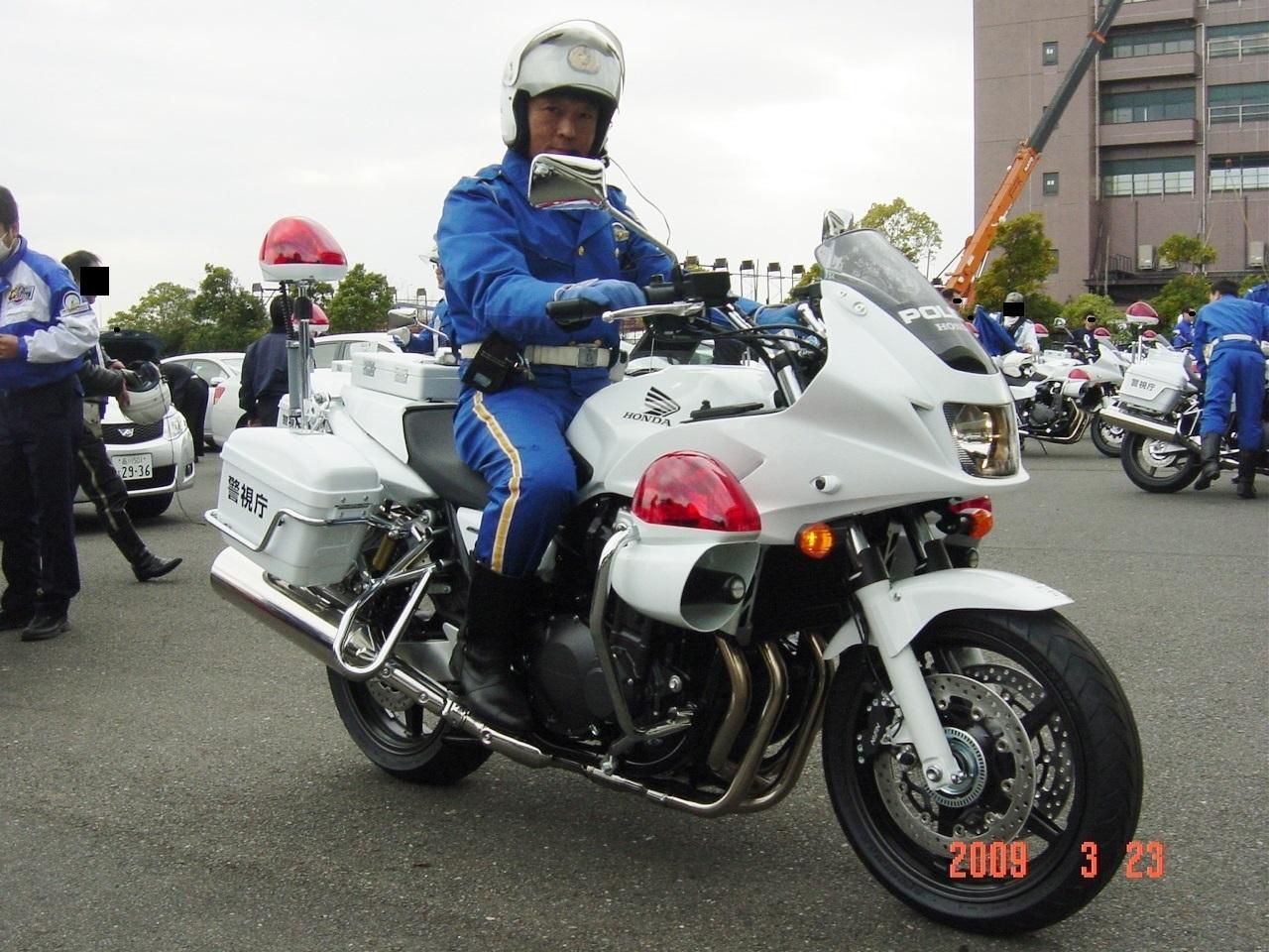 【後継】白バイ。ホンダ『CB1300P』 : いまどきバイク