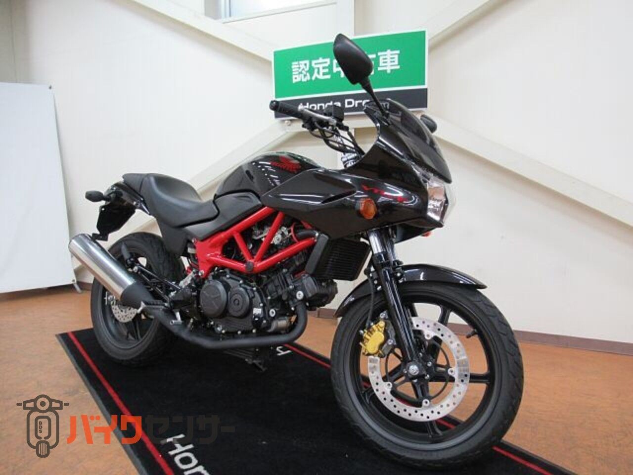 『ホンダ VTR－F』ハーフカウル。 : いまどきバイク