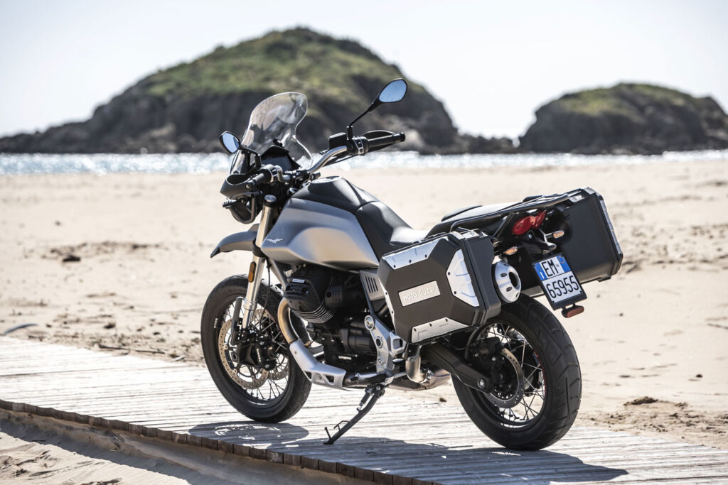 『V85TT travel』もっと長旅を。 : いまどきバイク