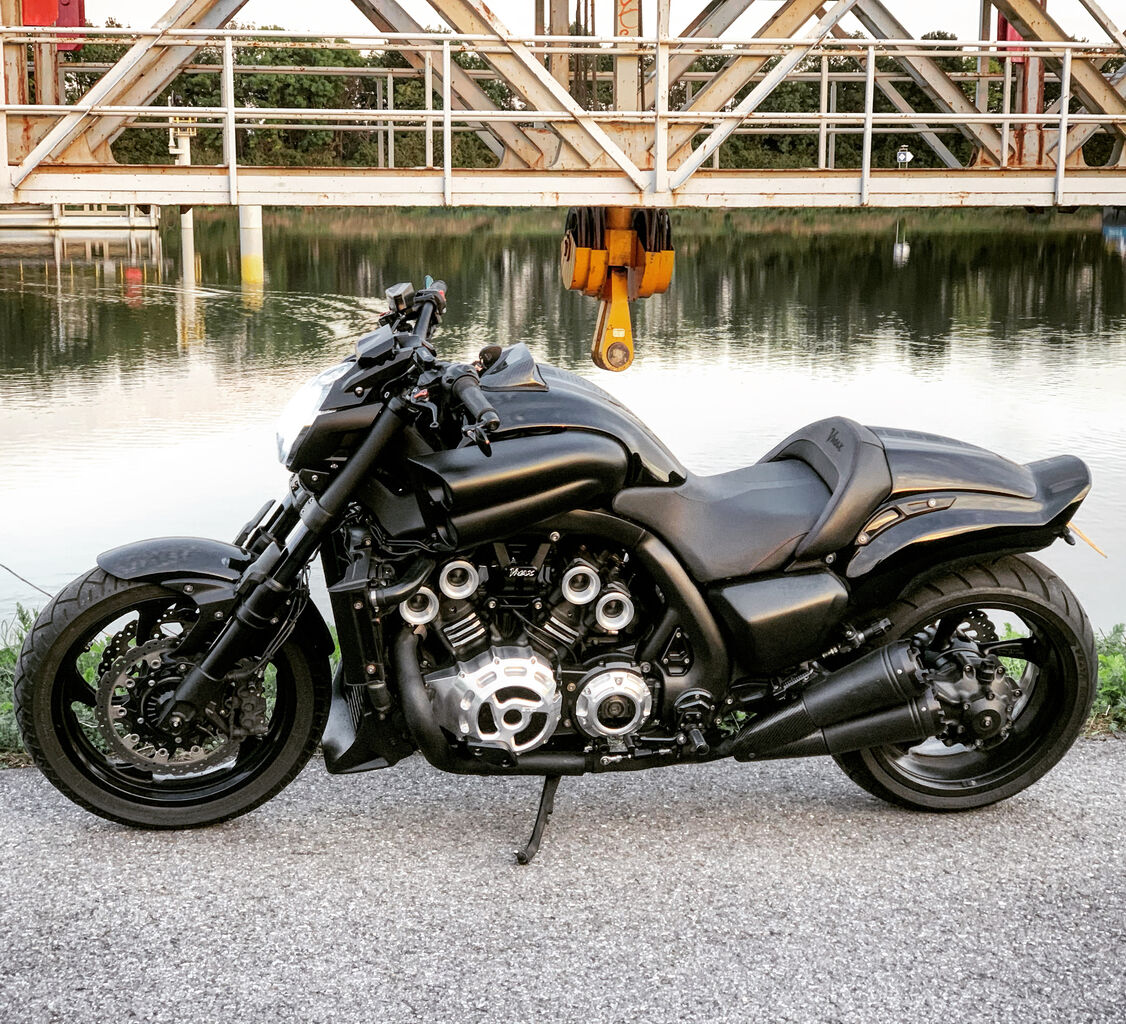 『Vmax1700』24年経た2代目。 : いまどきバイク