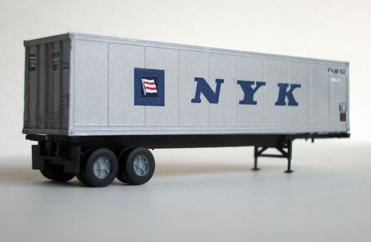 Wheels on Wheels 20 – 40’ NYK LINE Container on chassis : Boxcar Red ...