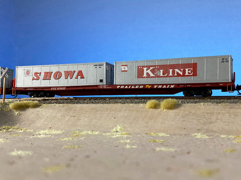 Wheels on Wheels 22 – 40’ SHOWA Line Container on chassis : Boxcar Red ...