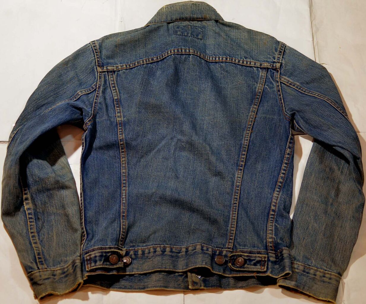 t326/LEVIS70505ビッグE ヴィンテージ 色落ち抜群 激レア！小サイズ : ジーンズリペア・チェーンステッチの裾直し承ります Repair&Vintage JUKE BOX