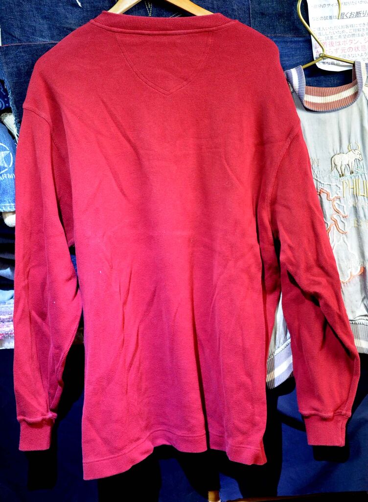 D205/FILA ヘンリーネックカットソー 美品 : ジーンズリペア・チェーンステッチの裾直し承ります Repair&Vintage ...