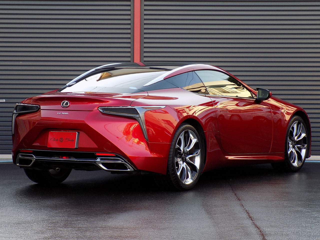 LC500の赤が素敵過ぎる☆ | ロックボデーマガジン