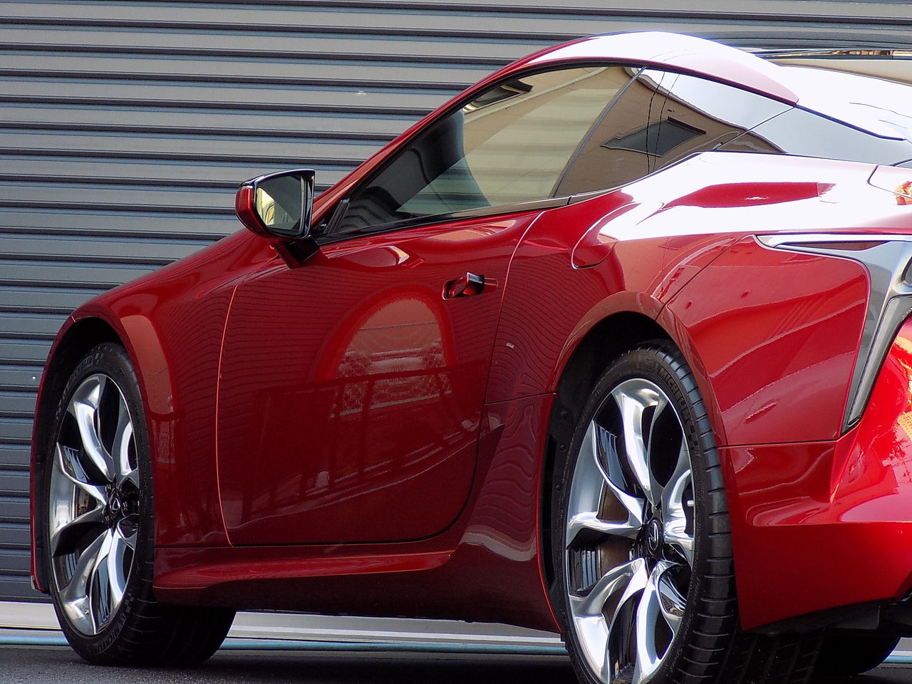 LC500の赤が素敵過ぎる☆ | ロックボデーマガジン
