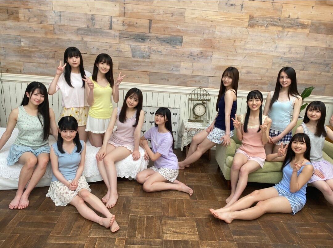 佐藤綺星が17期の中でもダントツで細い！ : ROMれ！ペンギン(AKB48まとめ)