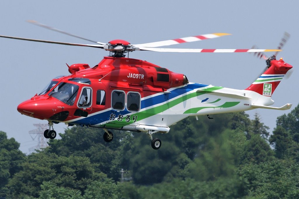 2017年6月23日(金) ホンダエアポート : Library of Skies （外来機待機室）