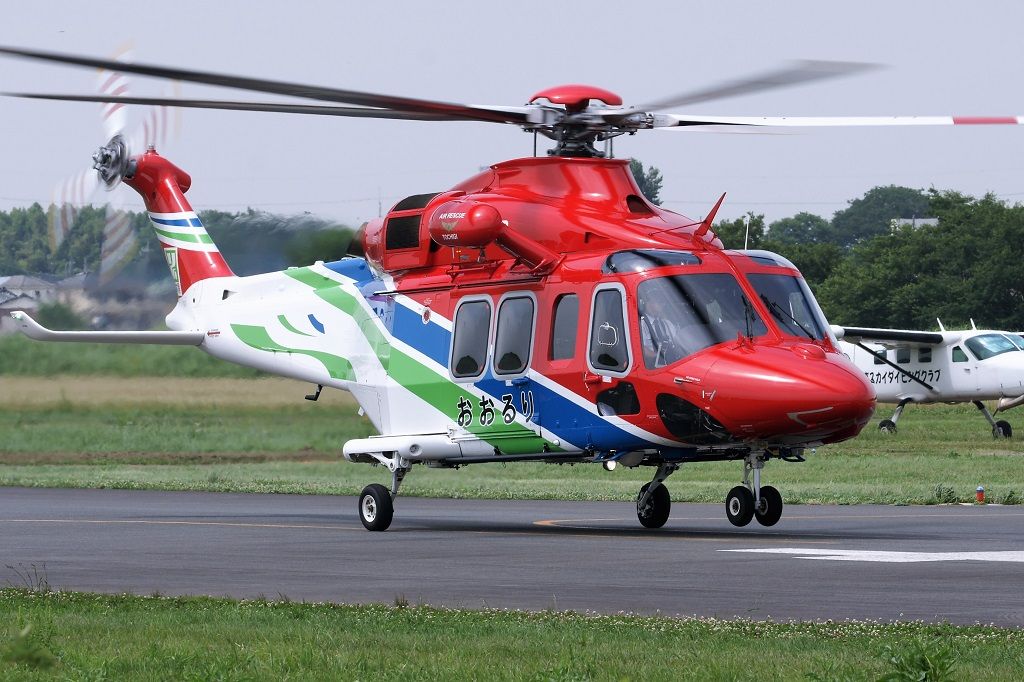 2017年6月26日(月) ホンダエアポート : Library of Skies （外来機待機室）