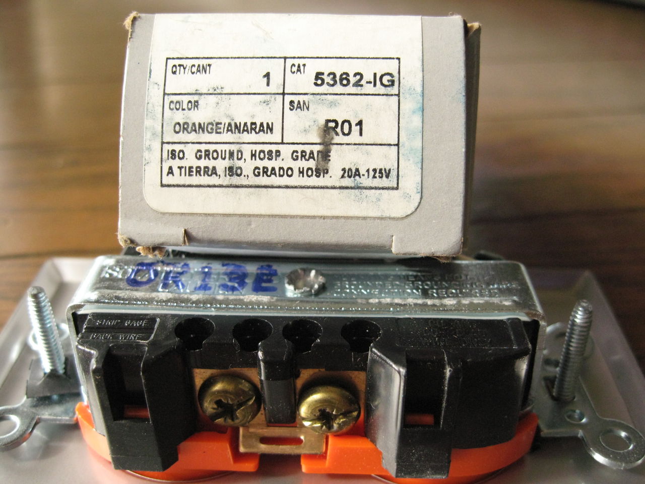 アメリカ LEVITON レビトン 最高グレードコンセント 5362-IG st rs-h024 : rs-homewares ビンテージ ...