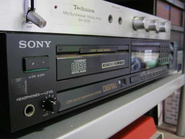 46％割引【特別訳あり特価】 ★SONY CDP-203 CDプレイヤー。動作良好です。 その他 オーディオ機器-OTA.ON.ARENA.NE.JP