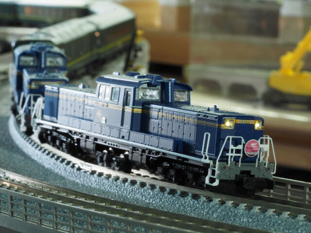 もう一つのレイアウト : 7畳部屋の鉄道模型