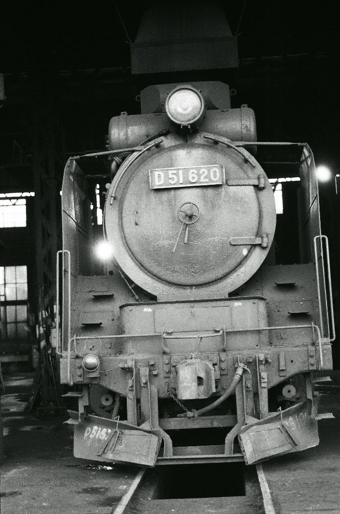 米子機関区の蒸気機関車、白黒写真 昭和49年1月2日 その1 : 半田の吉田のblog