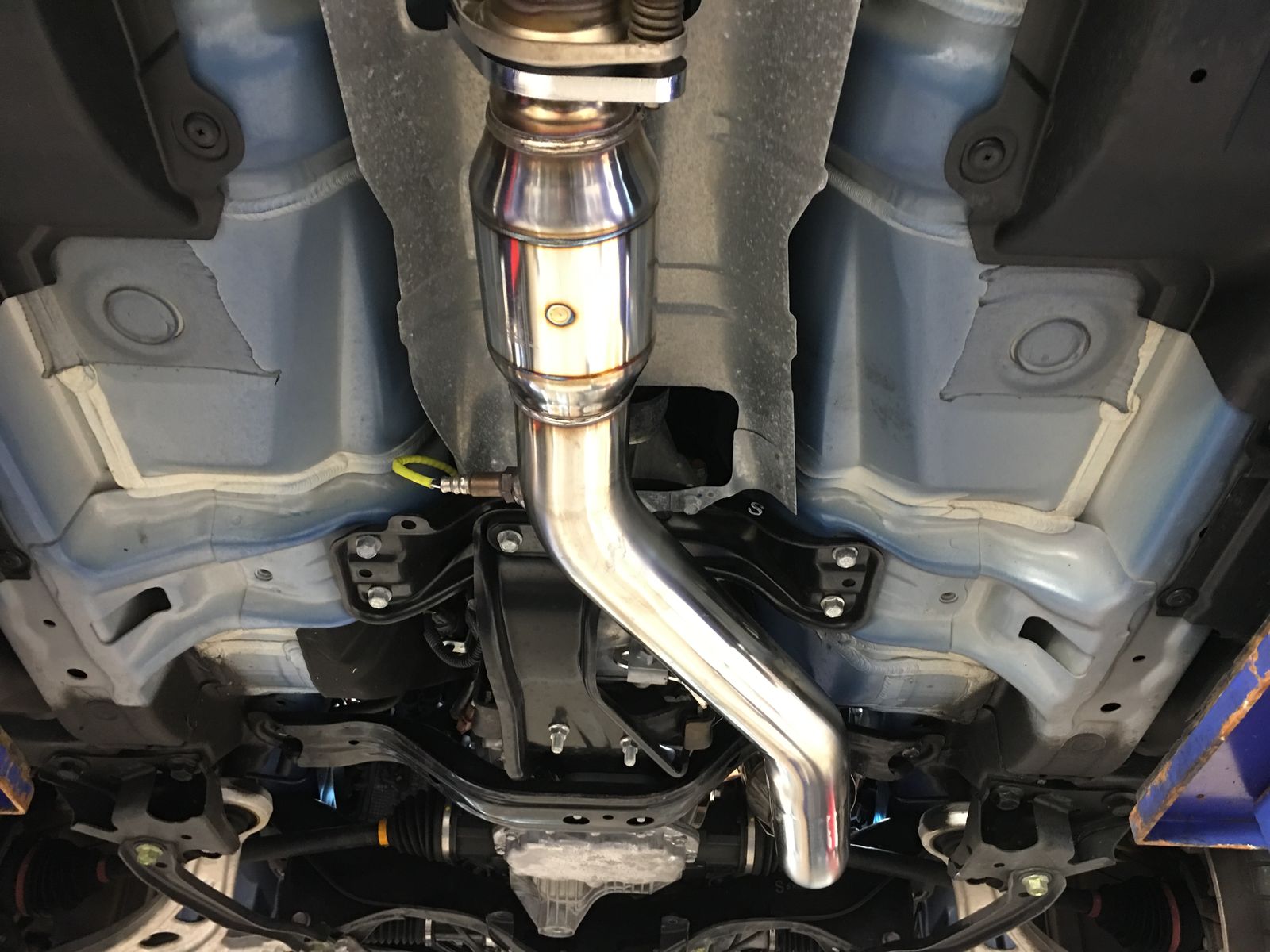 Super Autobacs sunshine KOBE TUNING BLOG : WRX VABにHKS ECUパッケージ取り付け