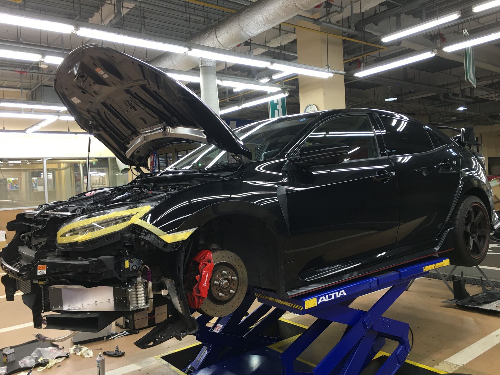 Super Autobacs sunshine KOBE TUNING BLOG : シビックTYPE R(FK8)にSPOONラジエター ...