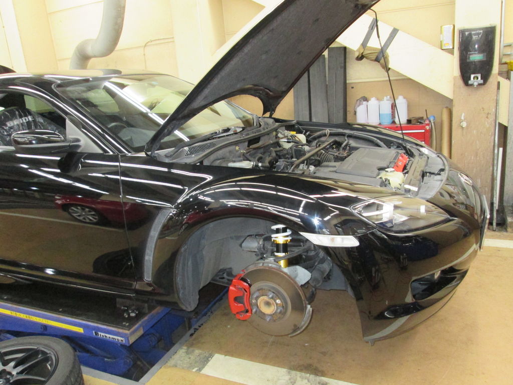 Super Autobacs sunshine KOBE TUNING BLOG : RX-8にHKS車高調の取付け