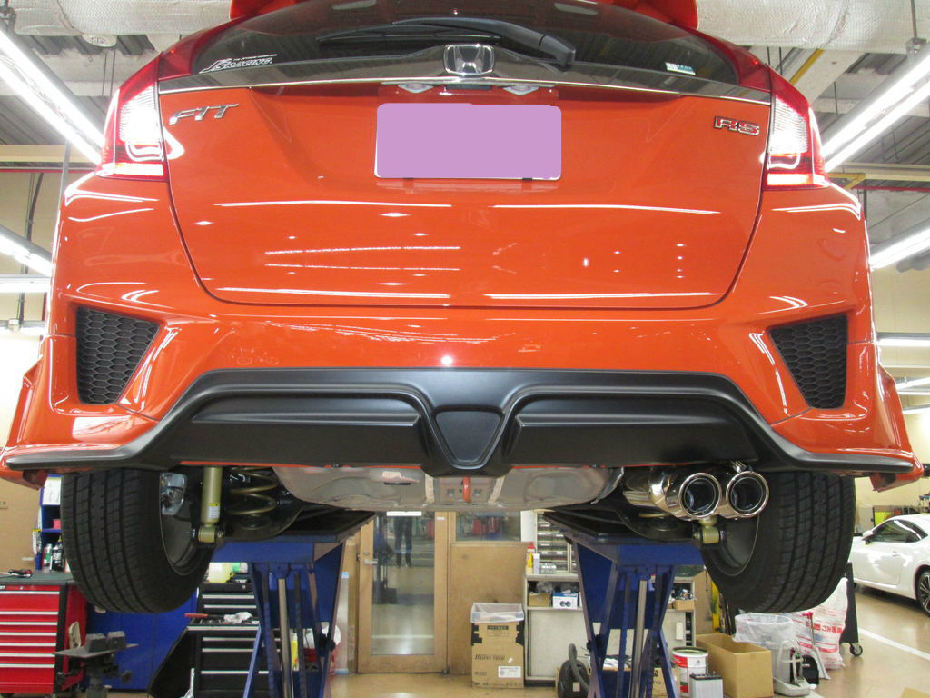 Super Autobacs sunshine KOBE TUNING BLOG : フィット GK5のマフラー交換